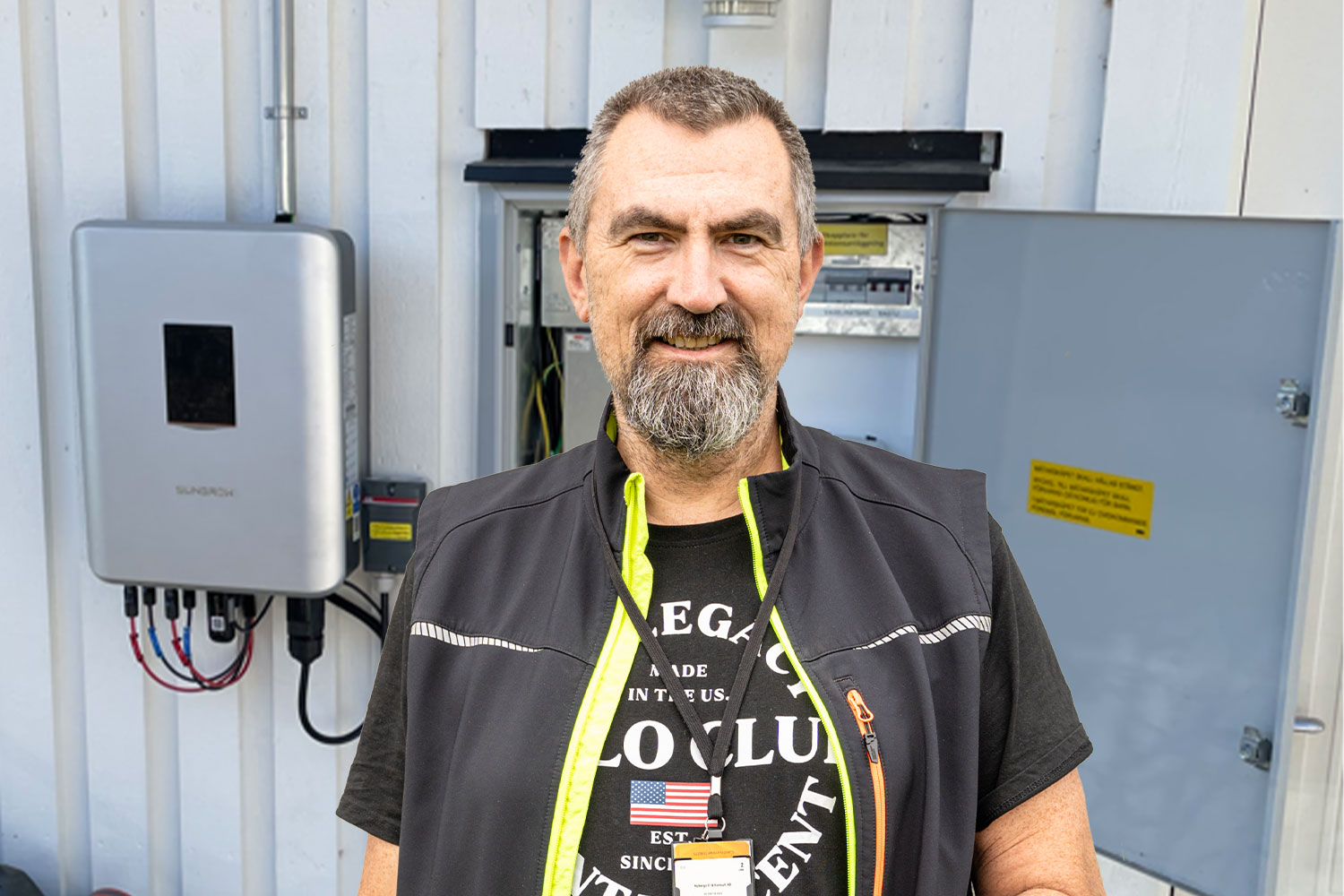 Kan produktionssäkringar till solceller sitta i egen kapsling? - Elinstallatören