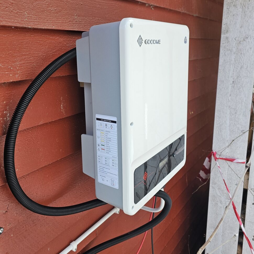 Svea Solar: Bristfällig installation och ett trasigt tak - Elinstallatören