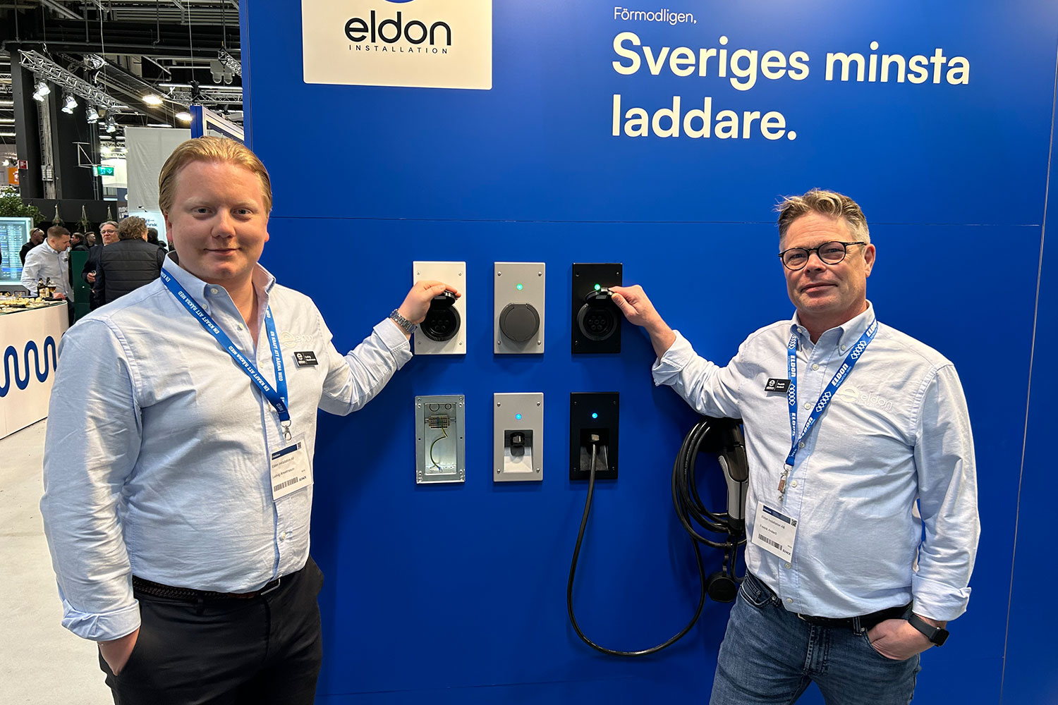 Modell med extra kontakt: ”Laddboxen sätter du på insidan av ...