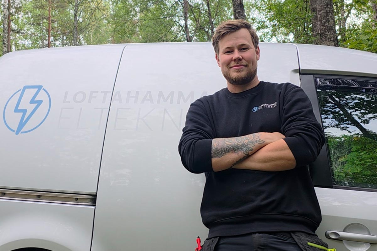 Hemmafixet: ”Han hade dragit högtalarkabel mellan uttagen och klamrat ...