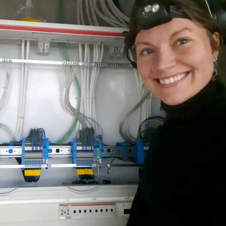 Värsta jobbminnet: ”En äldre snickare sågade av halva handen ...